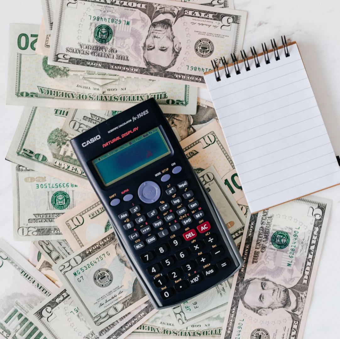 Juggling Savings and Investments: Finding the Perfect Financial Balance ...